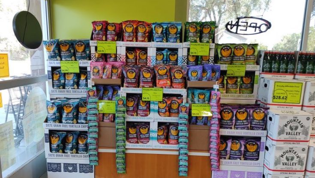 Siete Grocery Family